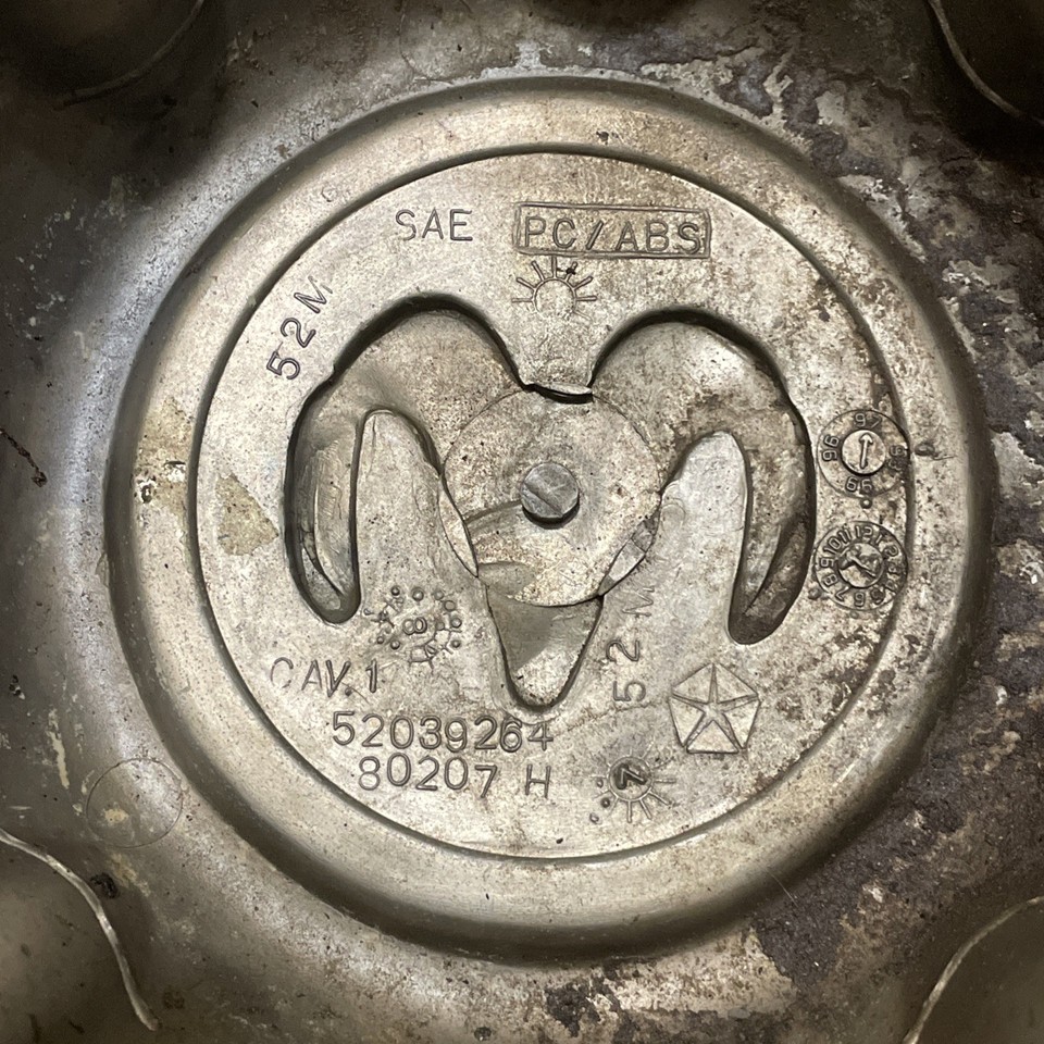 Dodge 2500 RAM 52039264 OEM Wheel Center Hub Cap Dust Cover 8 Lug ...