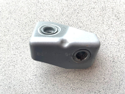 2007-2013 BMW X5 3.0Si E70 ~ LEFT FRONT FENDER LOWER BRACKET ...