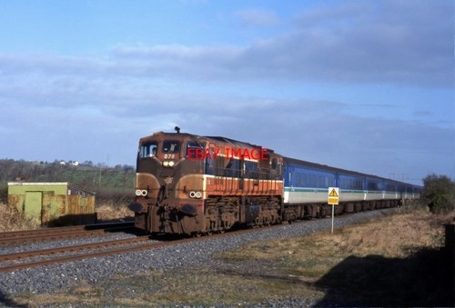 PHOTO NORTHERN IRELAND RAILWAY CIE 071 CLASS AND NIR'S "GATWICK" STOCK ...