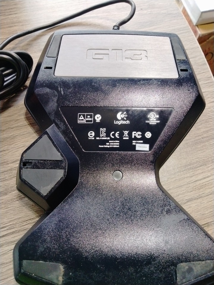 Logitech G13 Advanced Gamepad USB Programmable Gameboard with LCD -SAME ...