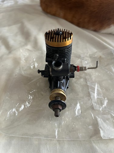 Hirtenberger HP 40 Gold He 2 Stroke Glow RC Radio Control Engine Motor ...