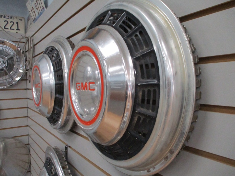 1976-1991 GMC Dually Pick Up Truck Van SUBURBAN RV Wheel Cover Hubcaps ...