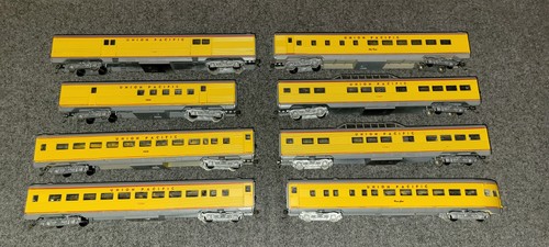 Athearn (Bev-Bel) HO Scale Union Pacific Passenger Car Set. Lot of 8 | eBay