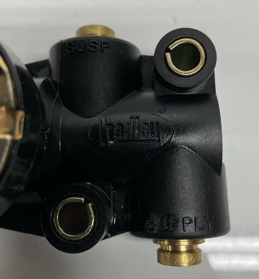 23270961 (20724370) Genuine Volvo Link Height Control Valve Kit OEM ...