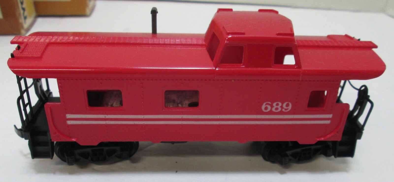 Lot of 5 HO Scale Freight Cars - Hopper, Boxcar & Cabooses | eBay