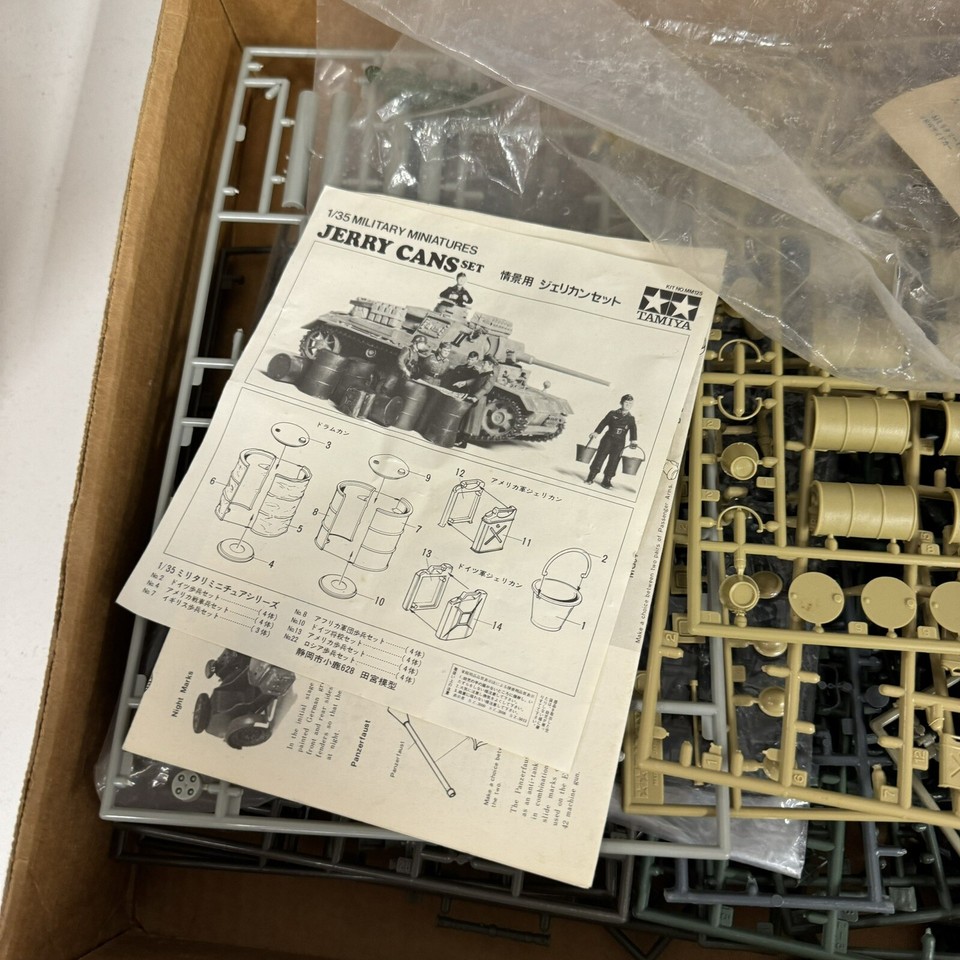 REVELL MONOGRAM B-17F Box With Jerry Can Model Parts | eBay