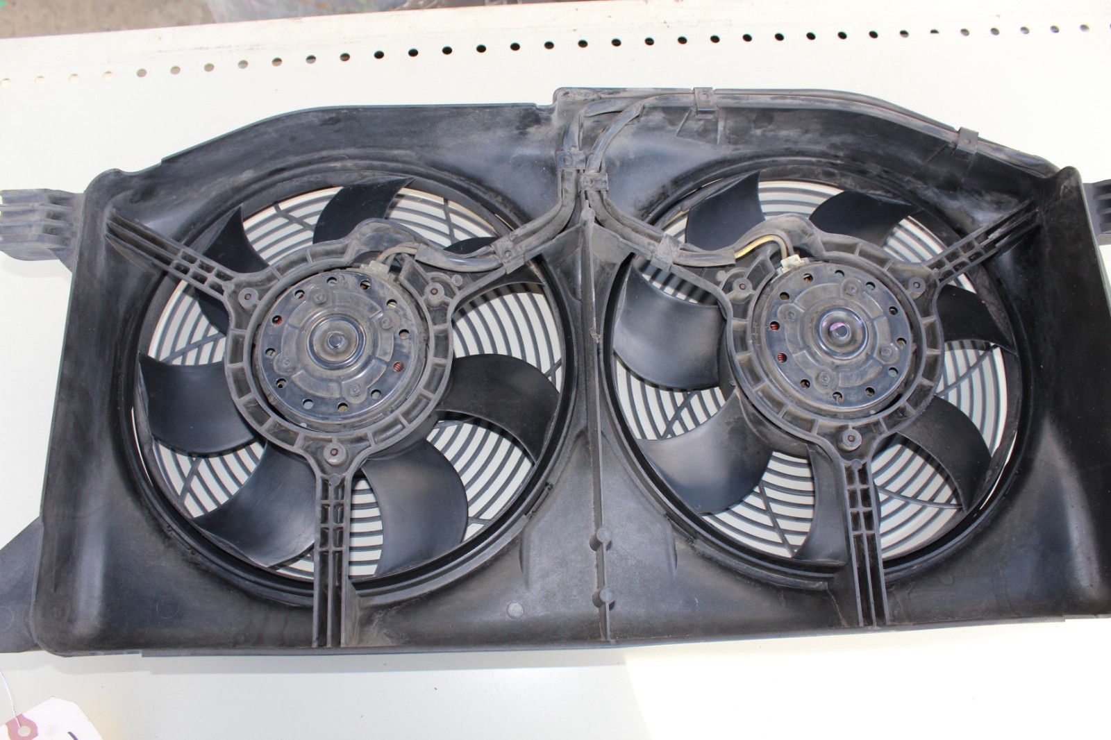 1998-2002 MERCEDES W163 ML320 ML350 RADIATOR COLLING FAN ASSEMBLY J3626 ...