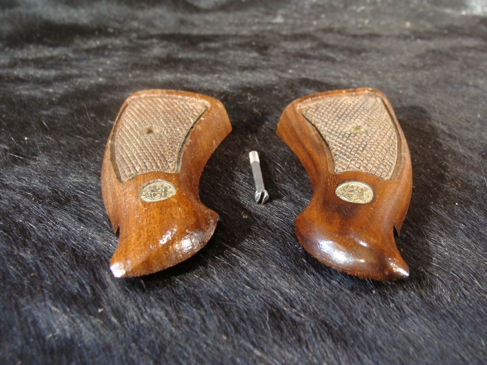 Smith & Wesson S&W 10 15 19 K Square Revolver Factory Goncalo Alves ...