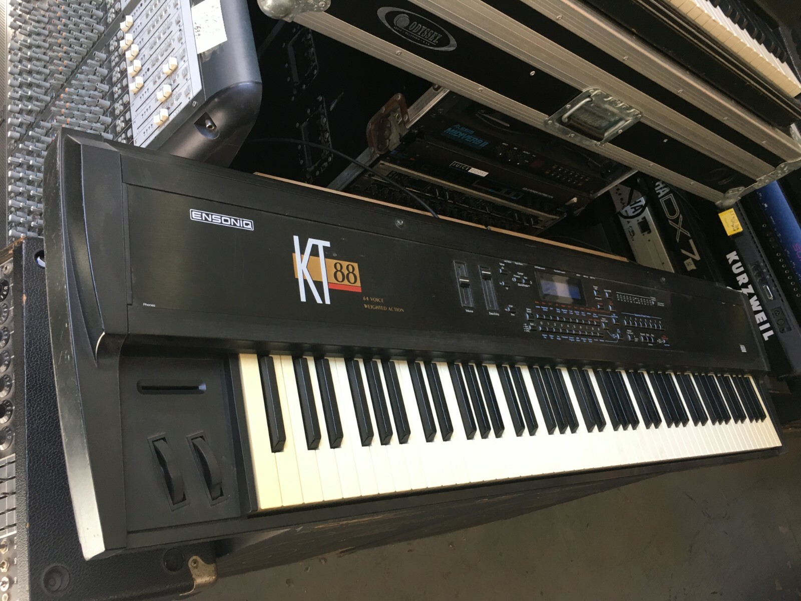ENSONIQ KT 88 Weighted key Workstation Keyboard local pick up //ARMENS ...