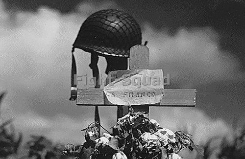 WW2 Picture Photo France 1944 Tribute to killed American soldier by ...
