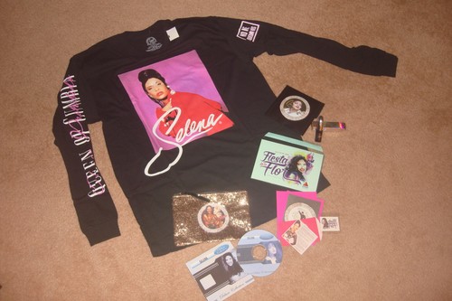 SELENA QUINTANILLA PEREZ - RARE L/S SHIRT, MAC LIPSTICK, & MORE ...