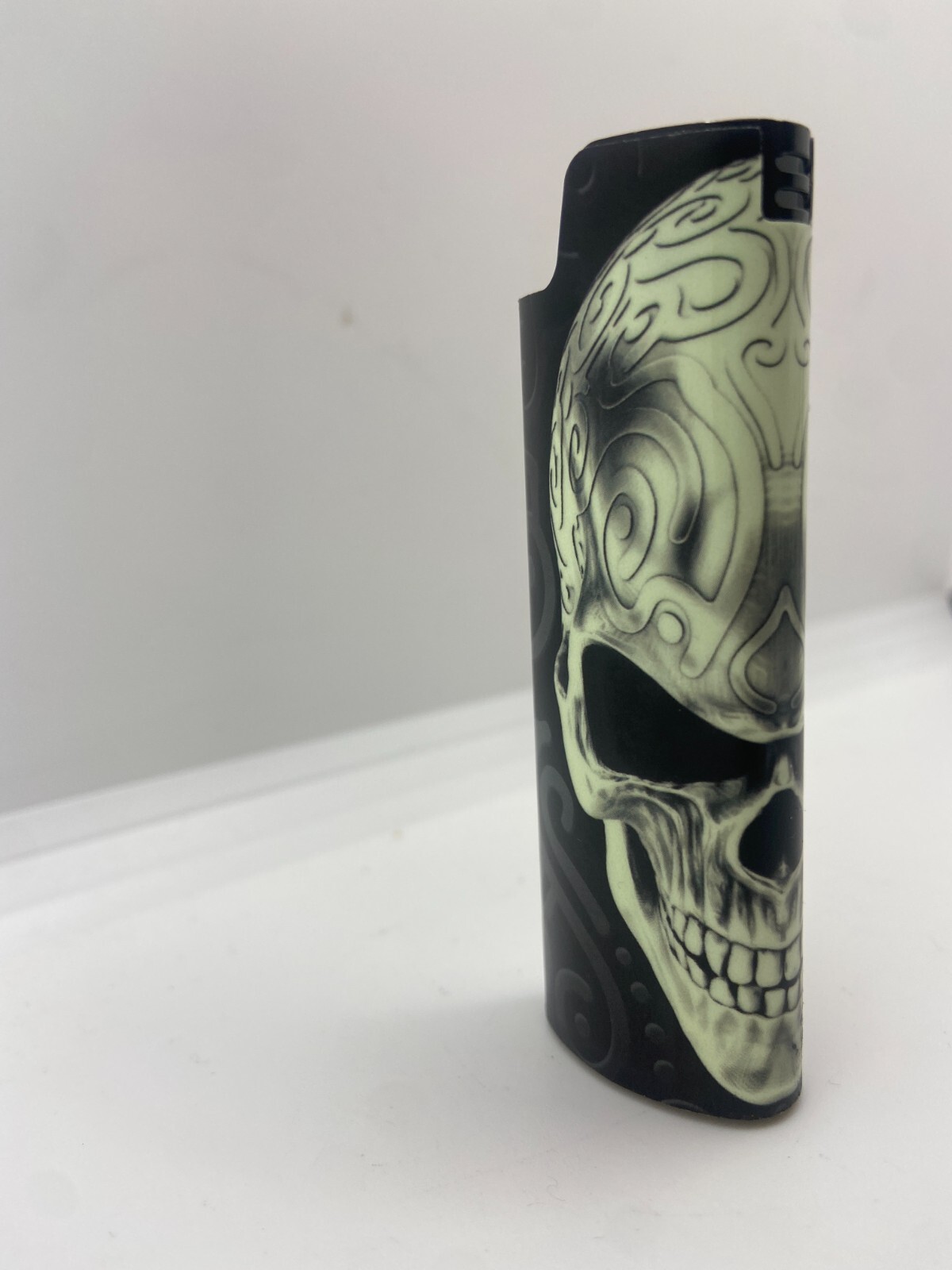 Smokezilla Lighter Case Metal Glow In The Dark Brand New | eBay