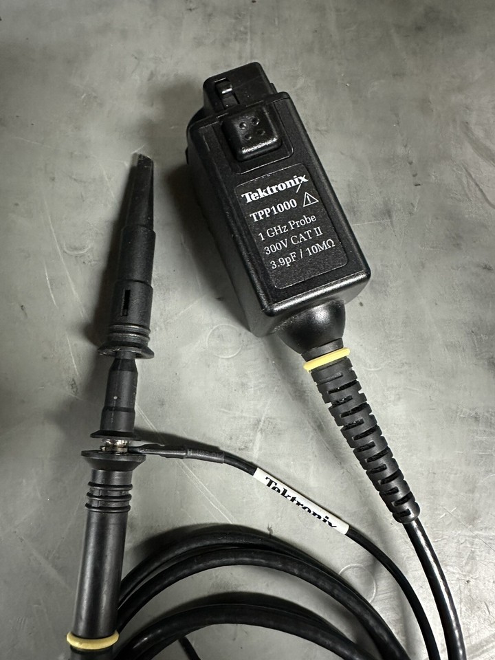 Tektronix TPP1000 1GHz 10X Passive Probe 300V CAT II 3.9pF 10MΩ TekVPI ...