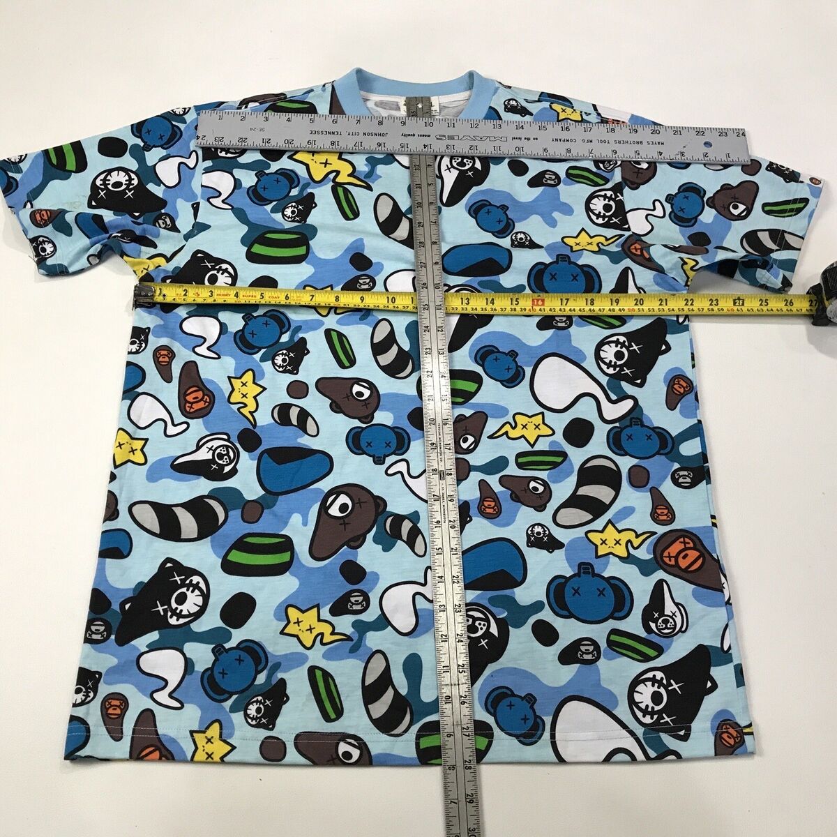 Bape x Kaws Baby Milo Animal Kingdom Rare T-Shirt A Bathing Bape x Kaws Baby Milo Animal Kingdom Rare T-Shirt A Bathing