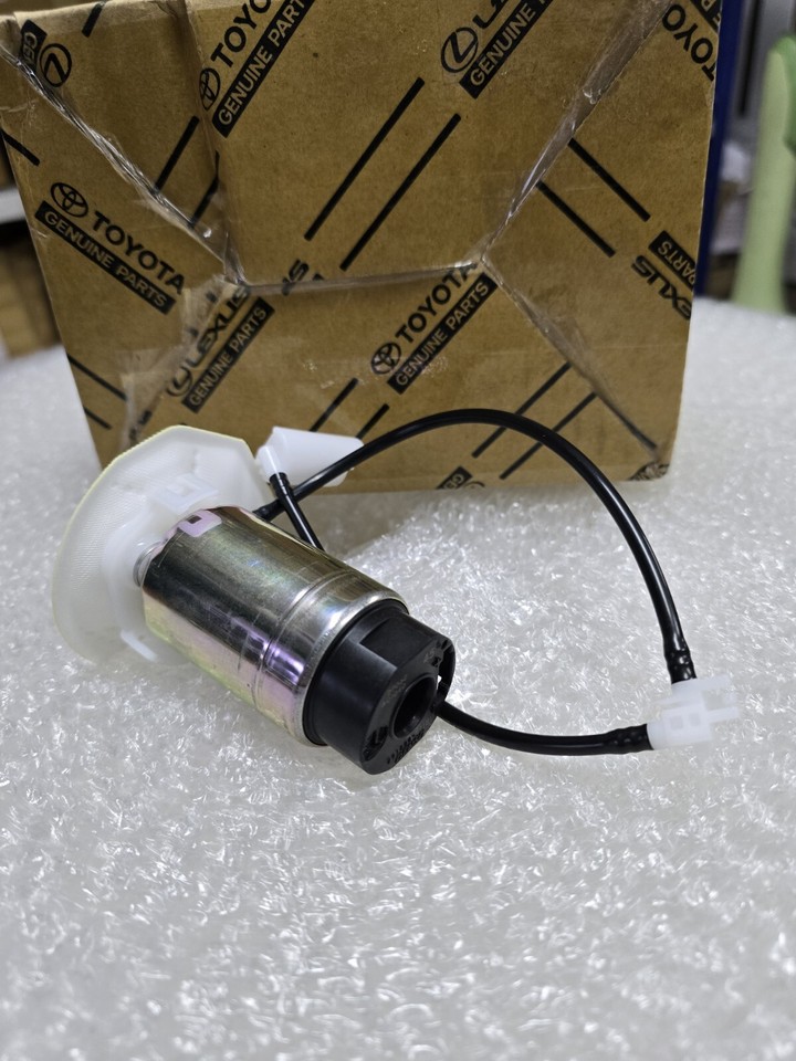 Genuine 23220-0C051 Pump Fuel For Toyota | eBay
