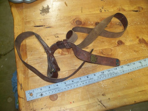 looks like M1907 Rifle Sling M1903 Springfield, has 5 stars Boyt Des ...