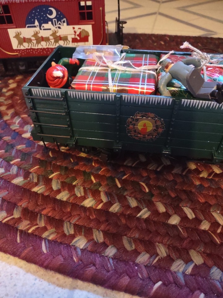 VTG G-Scale Model Train White Christmas Express Bachmann Big Haulers ...
