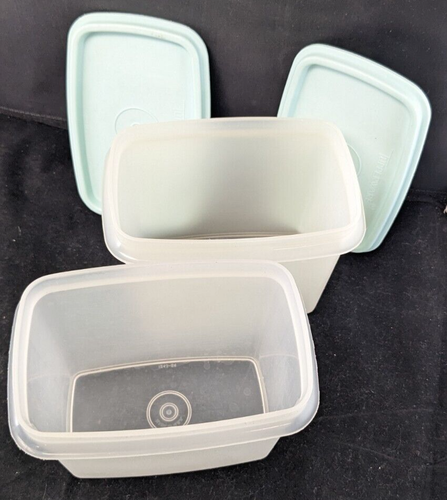 Lot of 2 Vintage Tupperware Storage Containers 1243-2 Lids Included ...