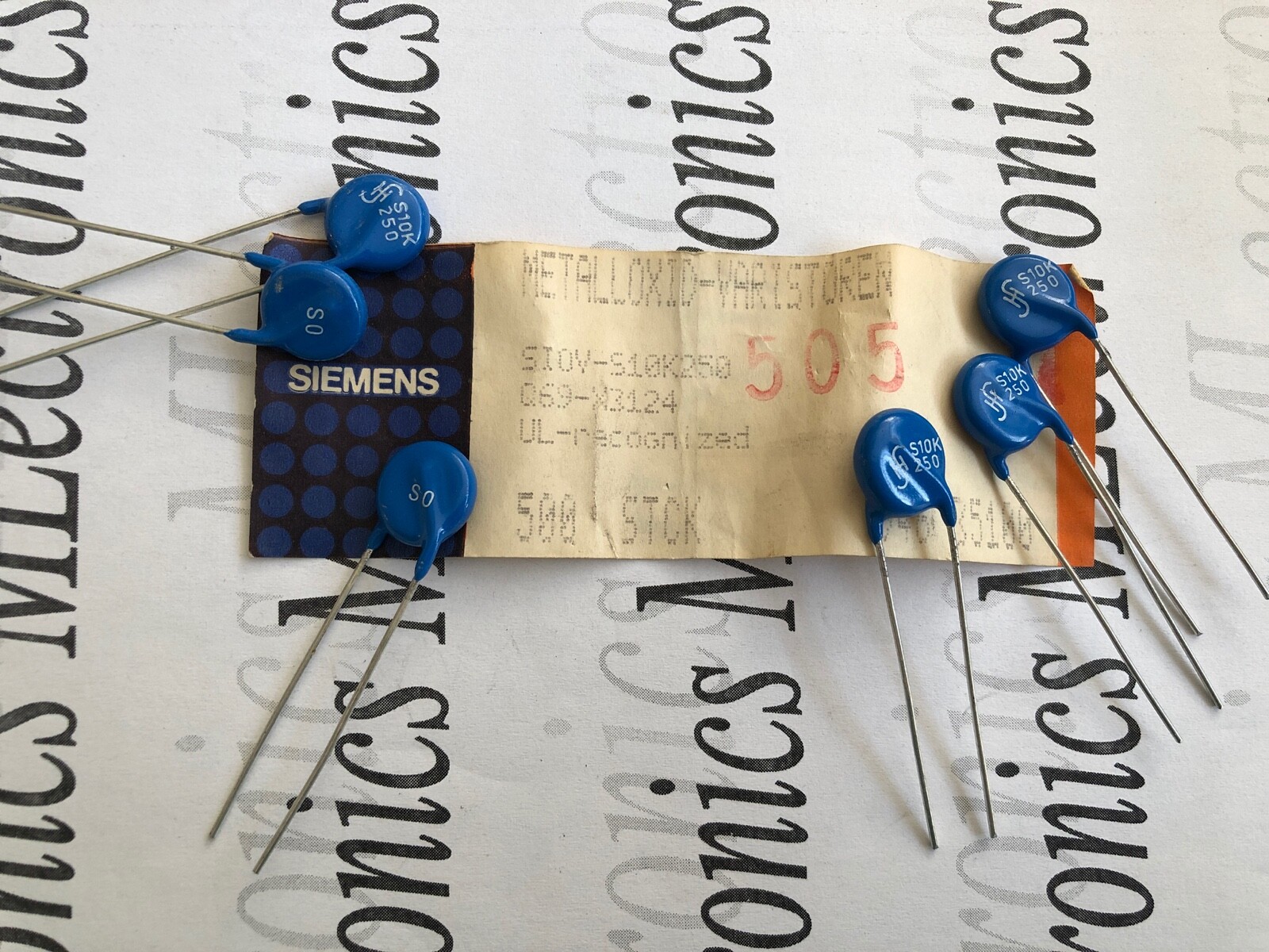 S10K250 Qty 6 SIEMENS Metal Oxide Varistor 250-320V 0.4W 2500Amps | eBay