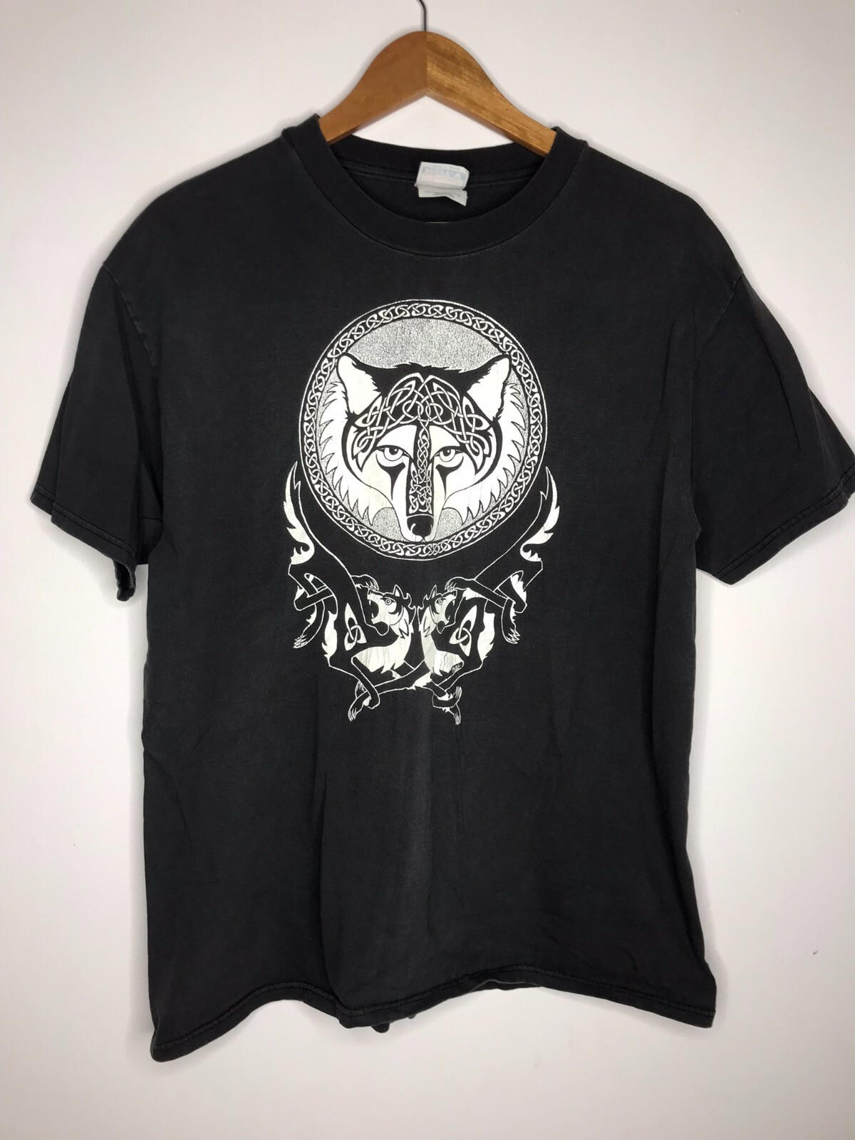 Vintage Y2K Wolf Wolves Celtic Faded Black Large Men's T-Shirt Nature ...