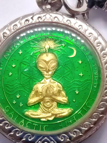 UFO Alien Cosmic Coin Lucky Rare Galaxy Sci Fi Relic Collectible ...