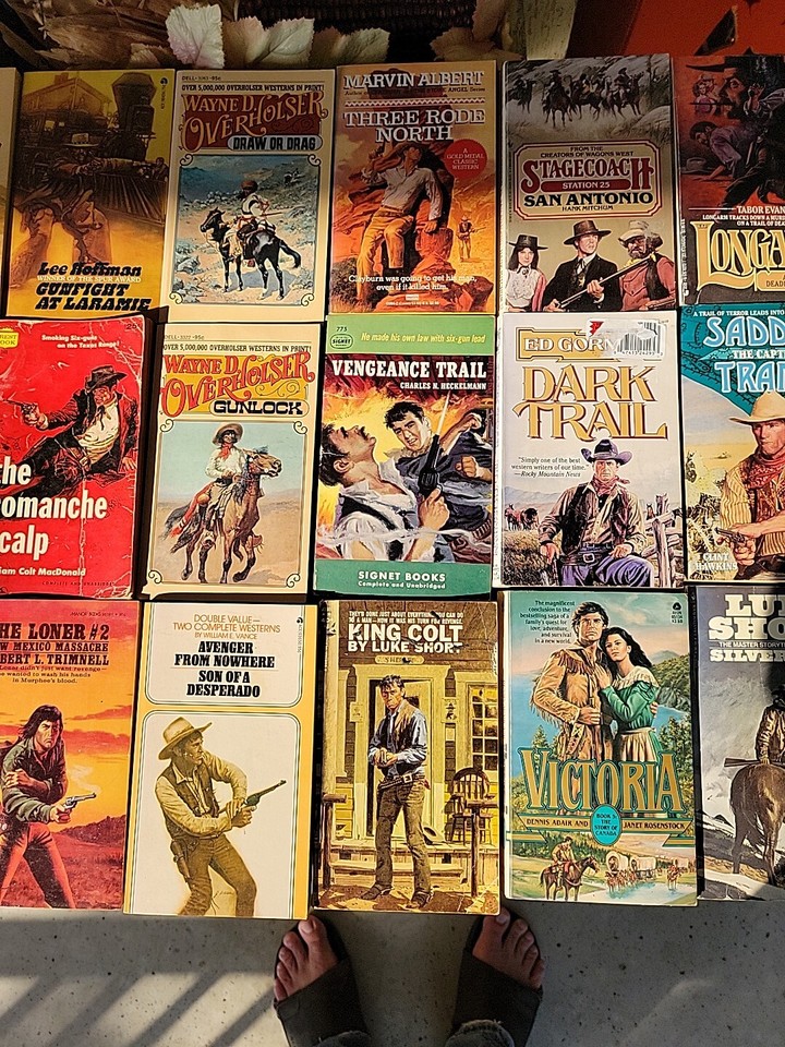 Lot of 33 Old Vintage Western Paperback Books Mixed Authors | eBay