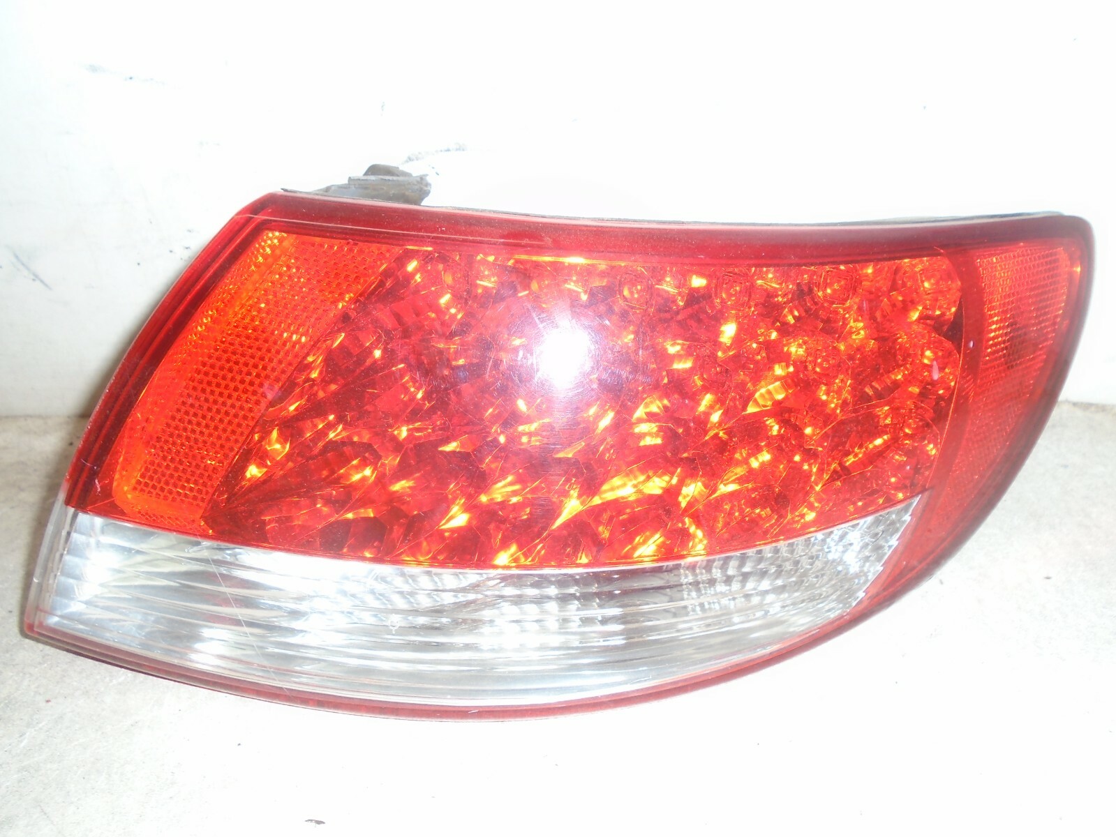 2006 2007 2008 2009 Hyundai Azera Right Side Outer Tail Light Lamp | eBay