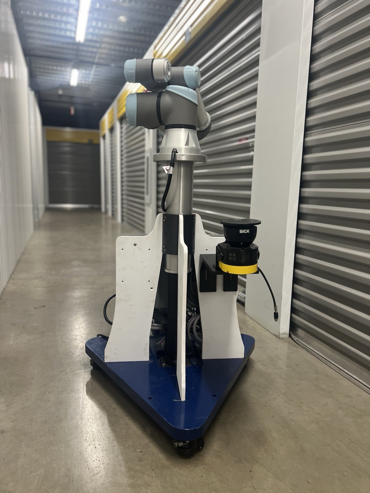 Universal Robots Stand Pedestal Mount Mobile Heavy Duty Pedestal UR5e ...
