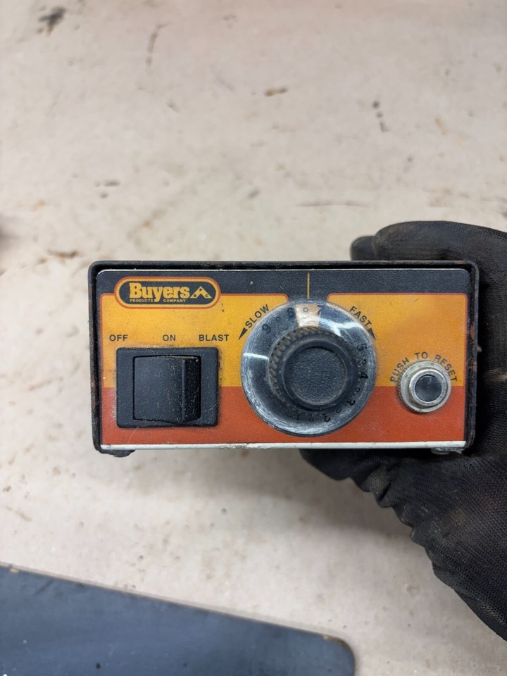 BUYER BUYERS SALT SPREADER CONTROL BOX CONTROLLER DODGE FORD CHEVROLET ...