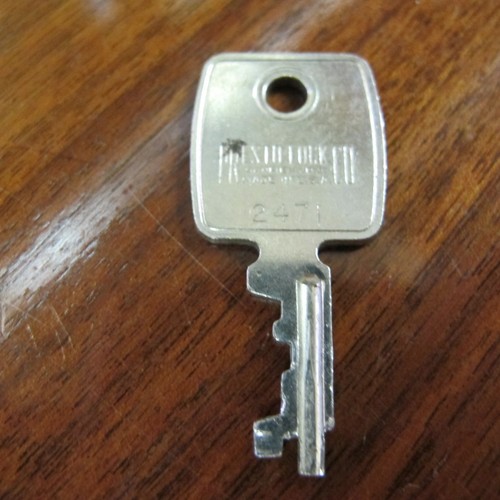 Vintage Luggage Suitcase Presto 2471 Key | eBay