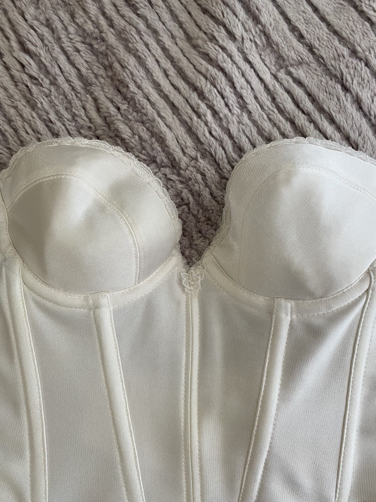 Vintage Carnival Ivory Corset Bustier Sz 33 A BRA Str… - Gem