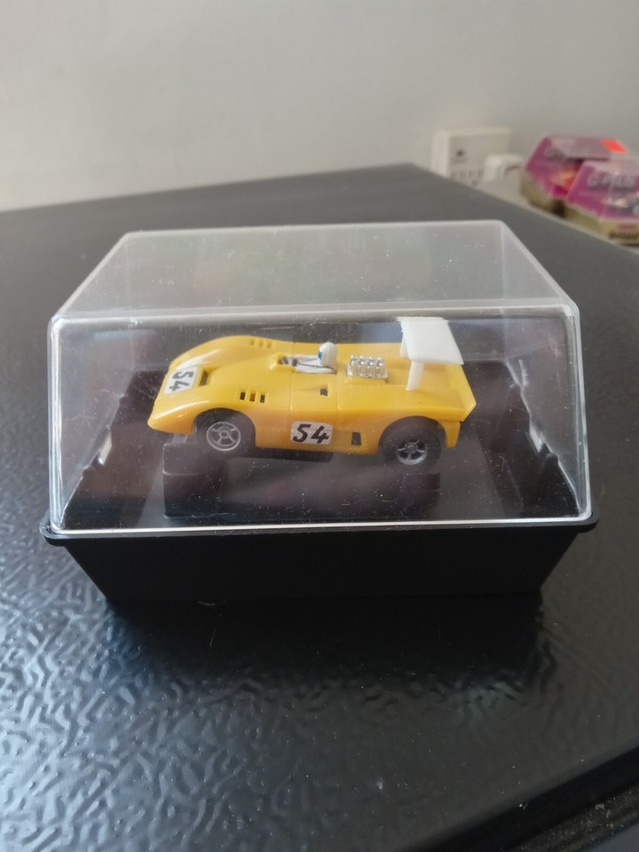 MIB AURORA AFX #1752 AUTO WORLD XLR McLAREN SOLID YELLOW #54 HO SLOT ...