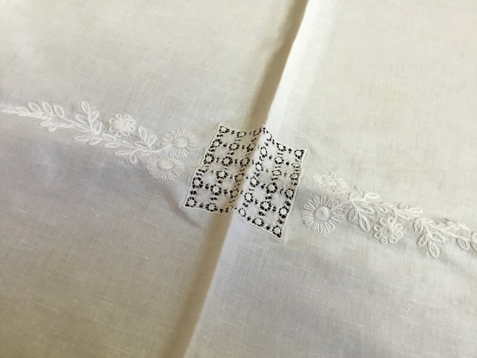 VTG Russian White Linen Cotton Embroidery cut work Lace Accent Table ...