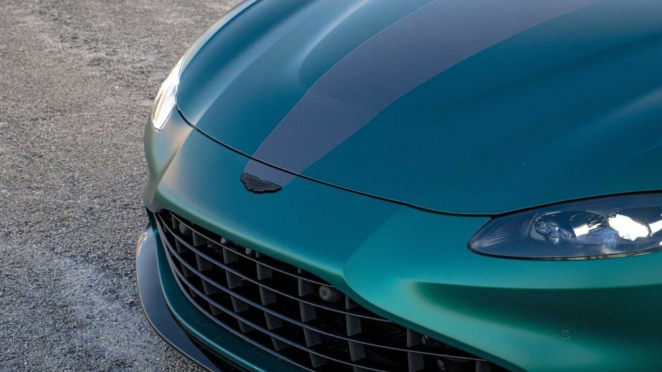 2019-2024 Aston Martin Vantage Bonnet/Boot Badge | KY63407A74BA | Black ...