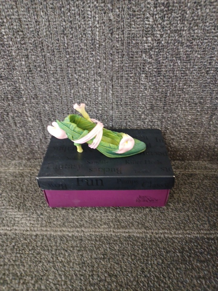 Just The Right Shoe #25092 "Calla Lily" Shoe | eBay