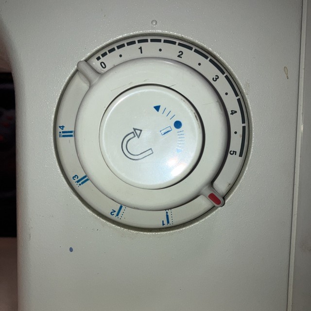 Singer 5050C Sewing Machine with Power Cord Foot Control Manual ...