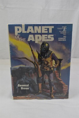 SEALED MIB 1973 PLANET OF THE APES GENERAL URSUS MODEL KIT FIGURE ADDAR ...