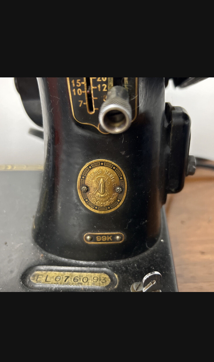 Vintage 99K Singer Sewing Machine With Table Cabinet, Foot Pedal ...