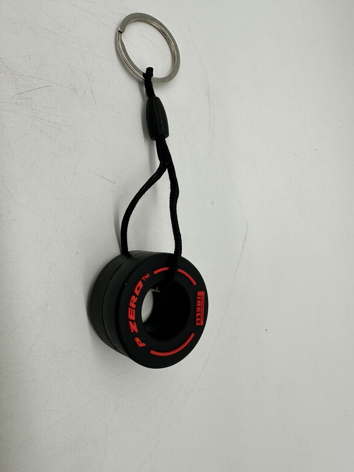 🏎️ F1 P Zero Pirelli Tire Keychain Racing Keychain Formula 1 Red Dry ...
