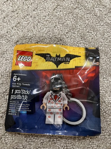 LEGO Set 5004928 Batman Movie Kiss Kiss Tuxedo Key Chain Polybag Brand ...