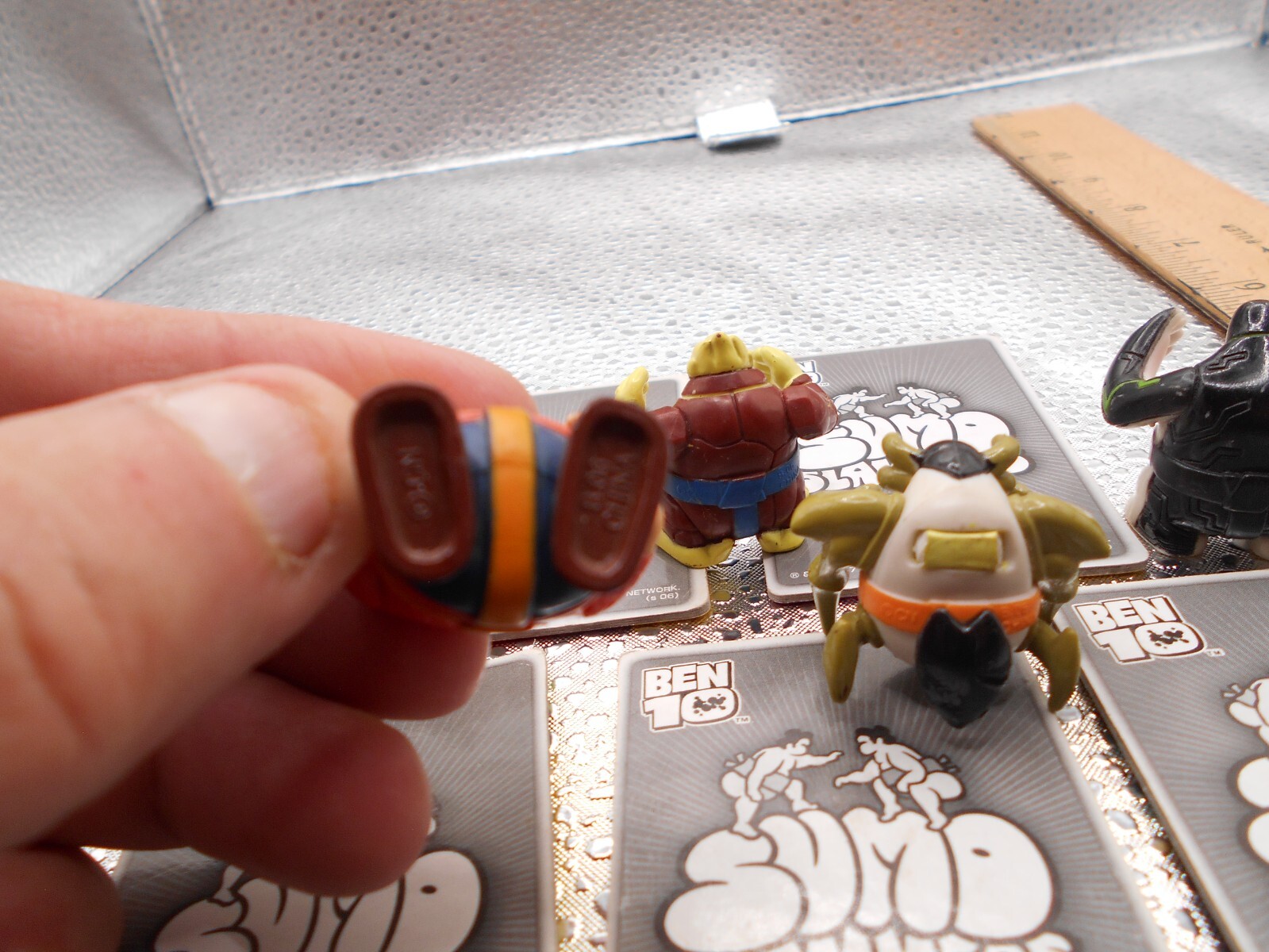 Ben 10 Sumo Slammers & cards Figures Lot of 5 1” Cartoon Network Bandai ...