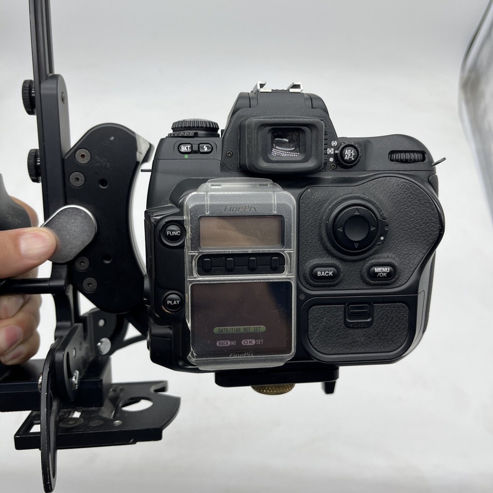 Fujifilm FinePix Series S3 Pro 12.9 MP Digital SLR Camera Black Body ...