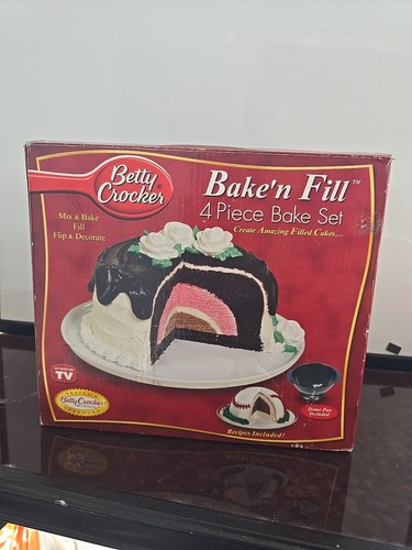 BETTY CROCKER BAKE 'n FILL 4 PIECE CAKE BAKE SET Mix Bake Fill Flip ...