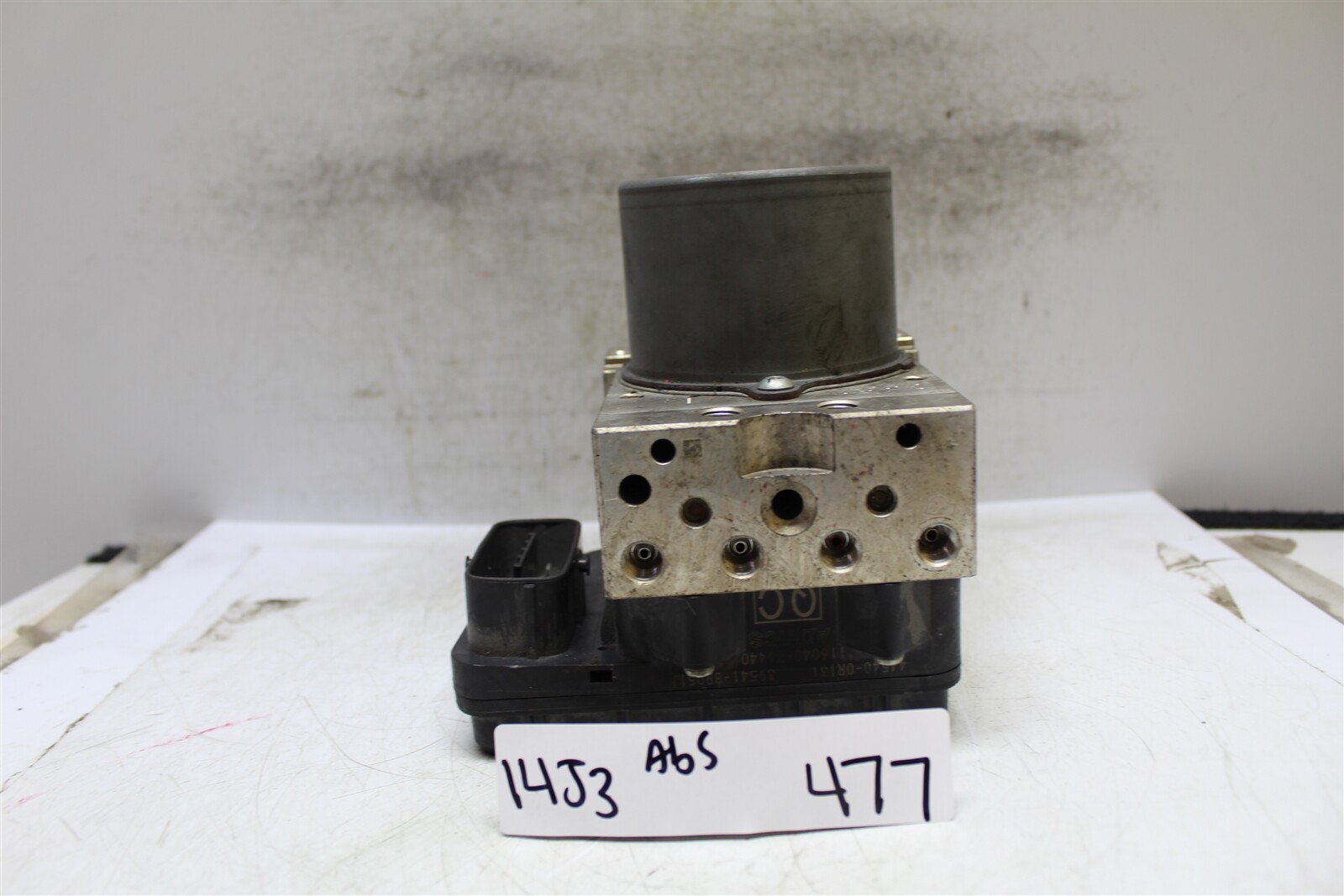 2013-2014 Toyota Rav4 ABS Pump Control OEM 445400R131 Module 477 14J3 ...