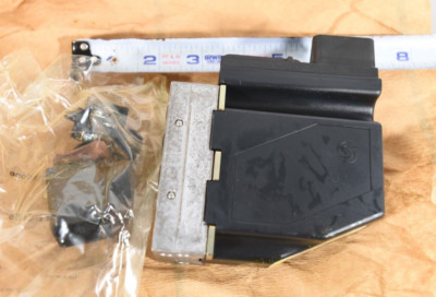 Hydraulics & Pneumatics - 12 Volt Hydraulic Valve