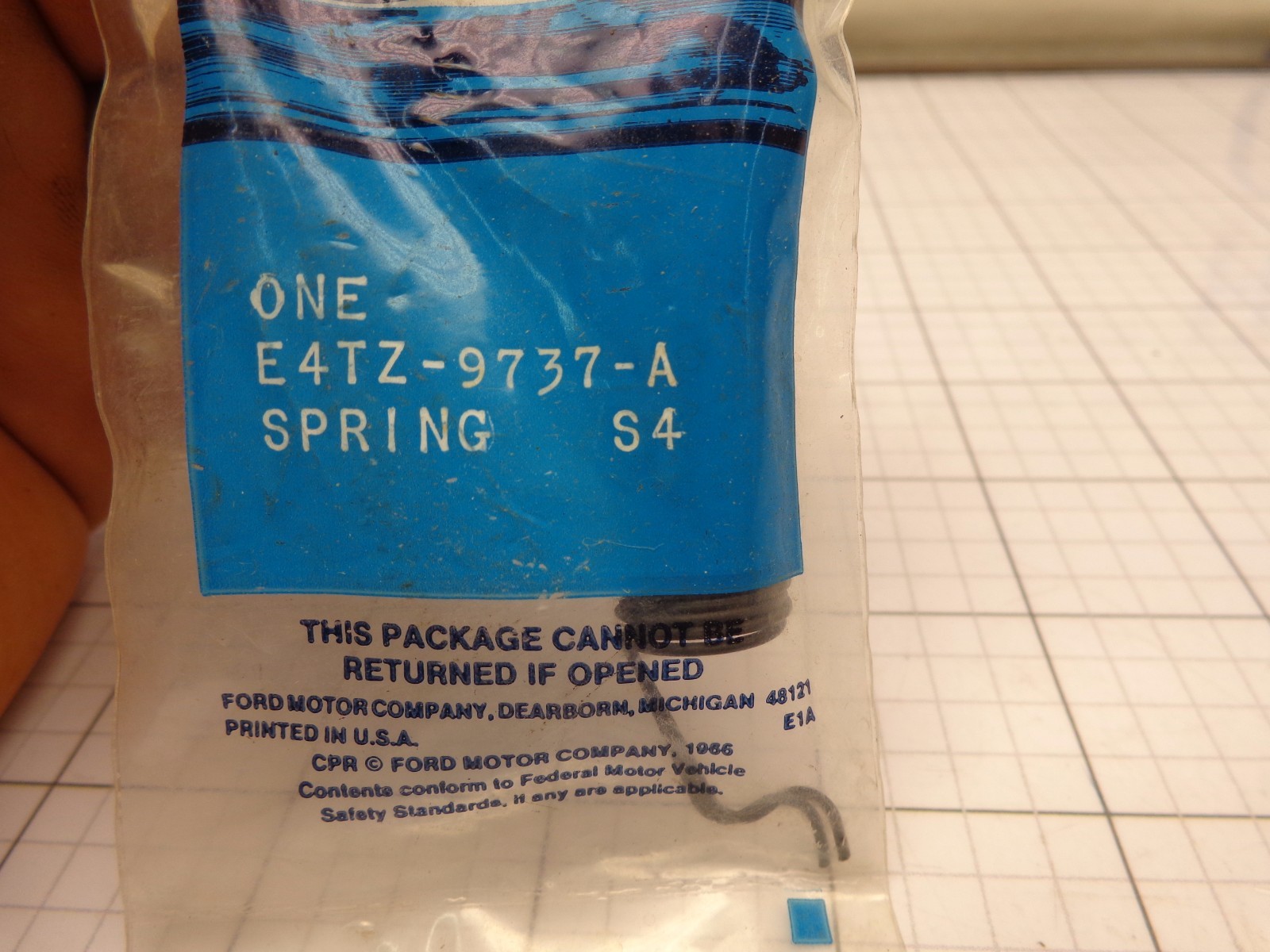 FORD OEM NOS E4TZ-9737-A Accelerator Return Retract Spring Many Truck ...