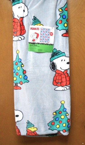 Peanuts Christmas Snoopy Red Puffer Coat Light Blue Throw 70" x 50" | eBay