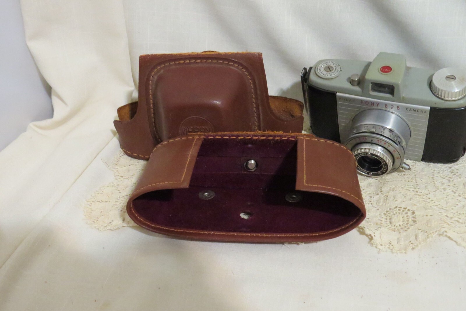 Vintage Kodak 828 Pony Camera In Leather Case | eBay