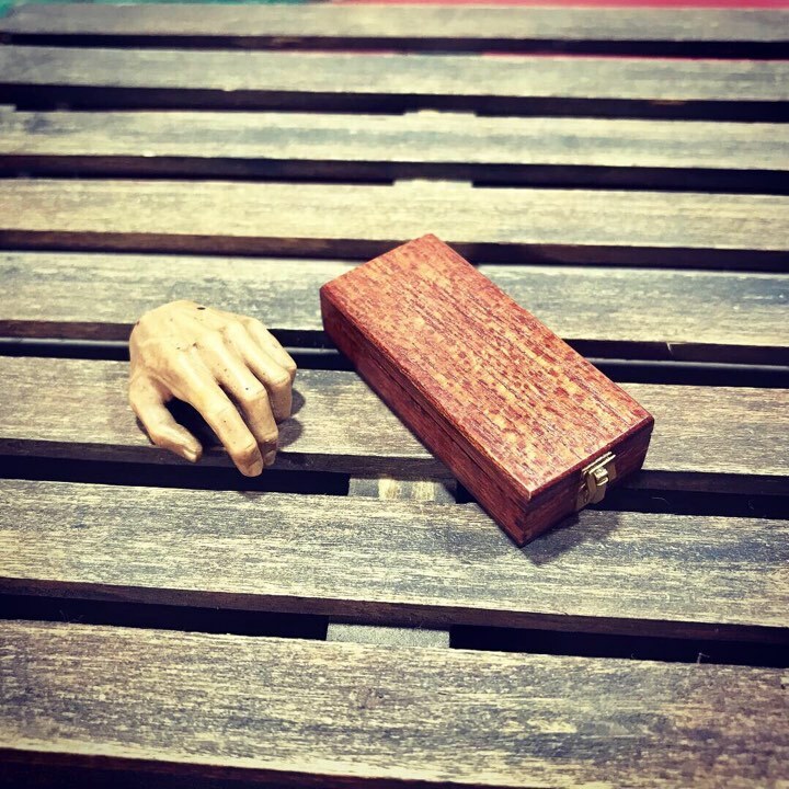 Custom Made 1/6 Scale Dexter's Blood Slide Box with Slides TV Series ...