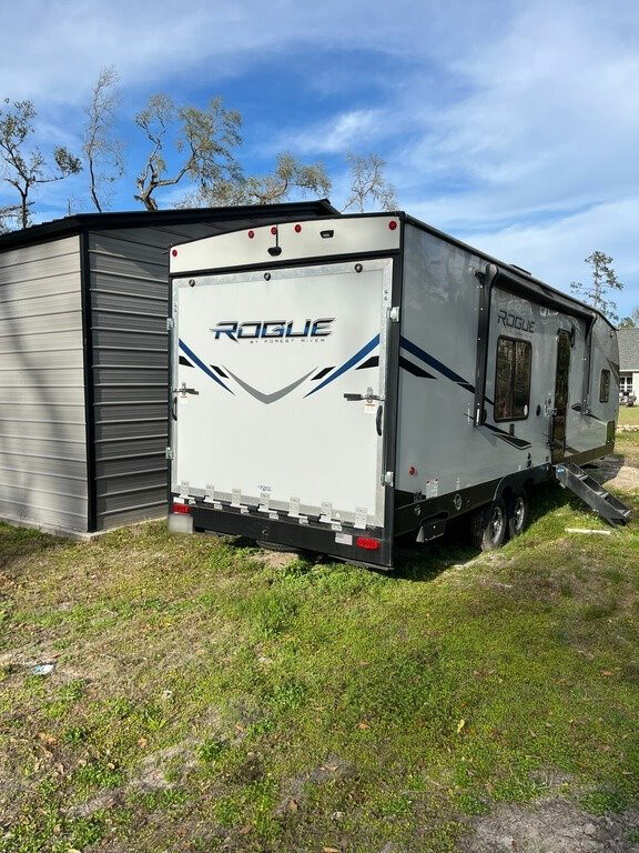 2021 Forest River Vengeance Rogue 26V 33ft Toy Hauler Generator Sleeps ...